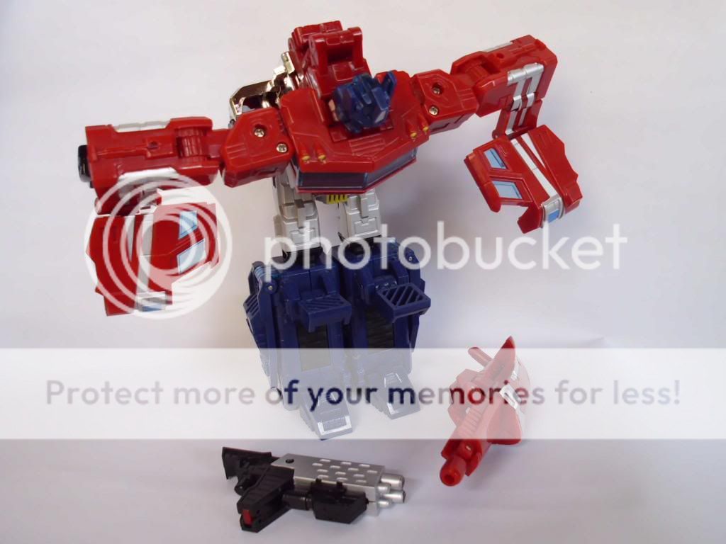 Voyager Class Henkei Convoy / Classic Optimus Prime KO | Edria's Realm